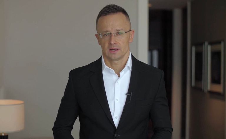 Szijjártó: Magyarország kiáll Ukrajna mellett